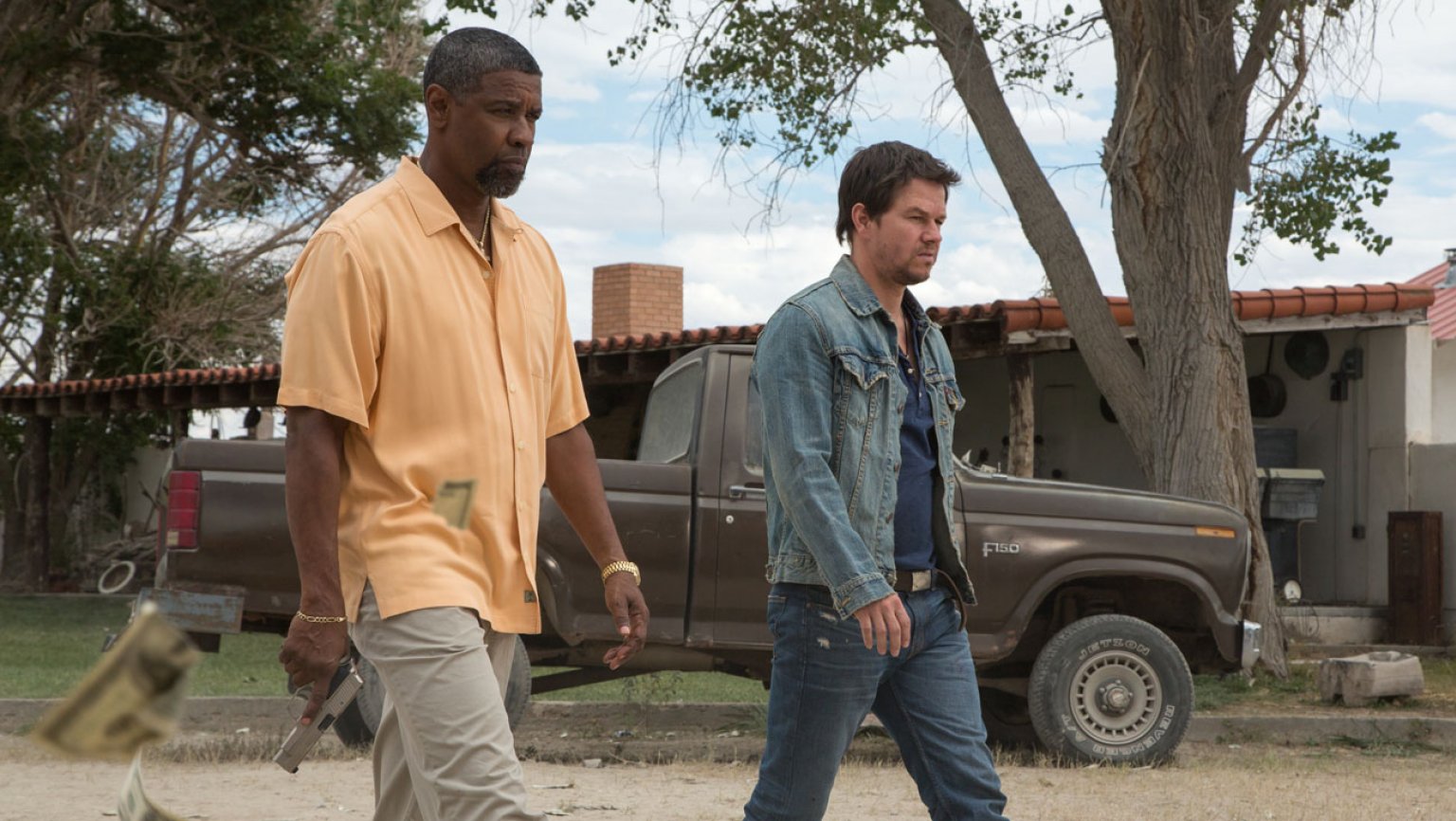 2 Guns – Movie Mom